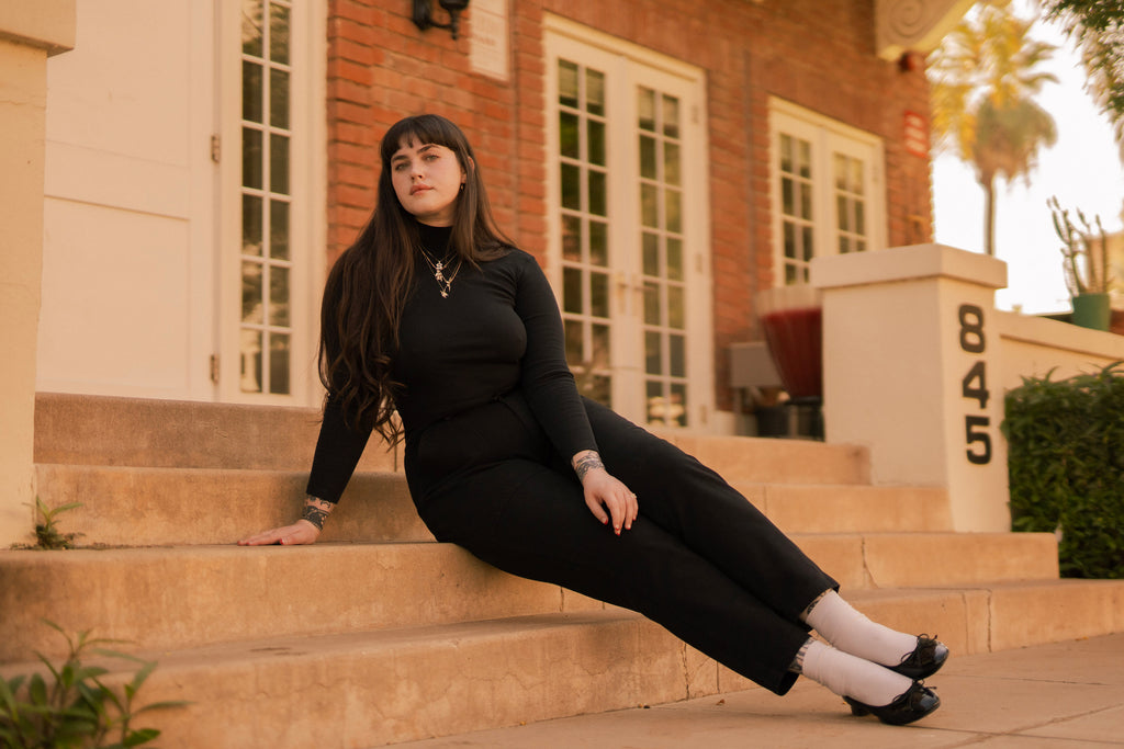 Sydney looking chic! – BIG BUD PRESS