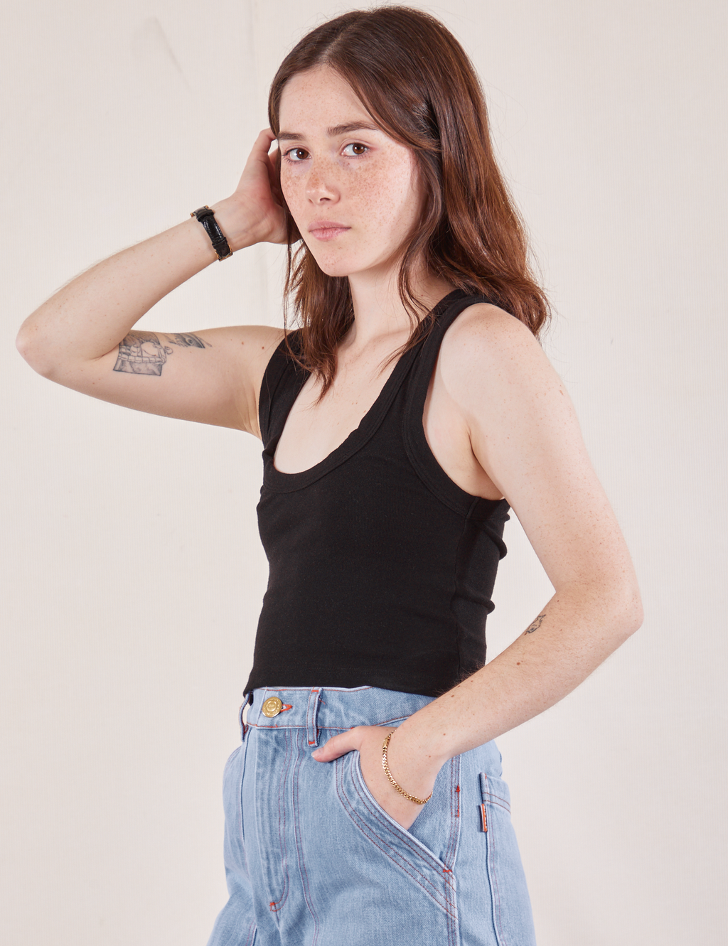 Cropped Tank Top - Basic Black – BIG BUD PRESS